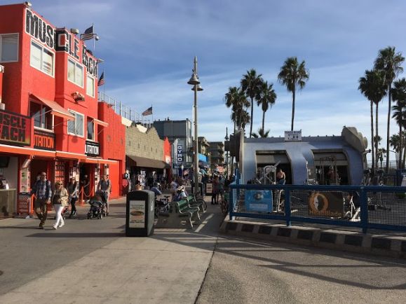 Roam Around the Venice Beach, Los Angeles - Things to Do, Timings & Photos