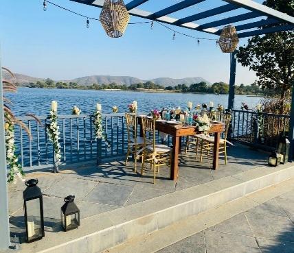 ZANA Lake Resort Udaipur 𝗕𝗢𝗢𝗞 Udaipur Hotel