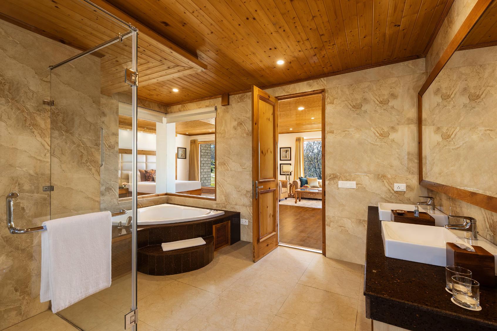Baragarh Resort and Spa, Manali, IHCL SeleQtions 𝗕𝗢𝗢𝗞 Manali Hotel