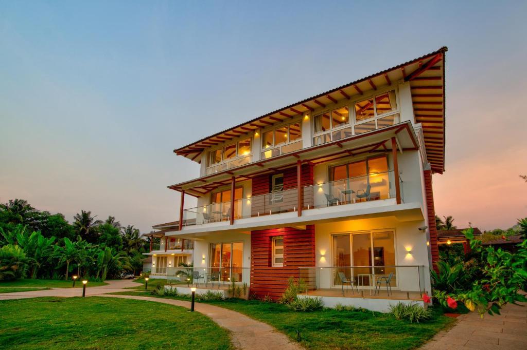 The Goa Beach Resort Morjim 𝗕𝗢𝗢𝗞 Goa Resort