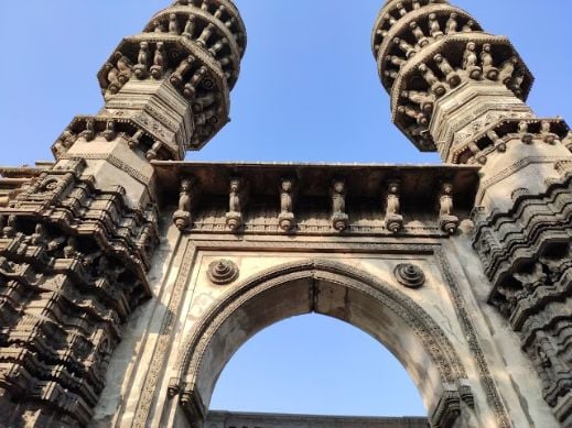Jhulta Minar | Ahmedabad - What to Expect | Timings | Tips - Trip Ideas ...
