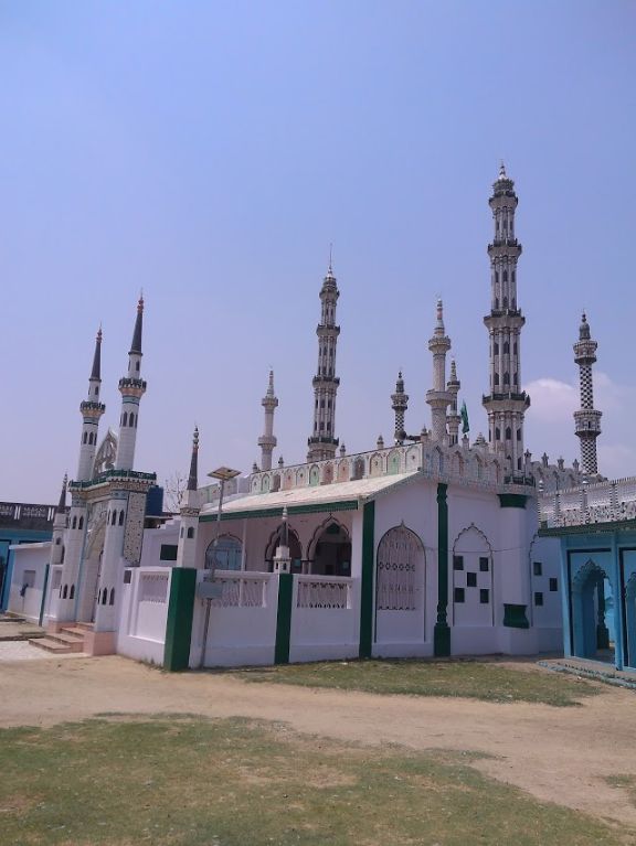 Ajmer Sharif Dargah (Moinuddin Chisti Tomb) - Photos, Timings & History