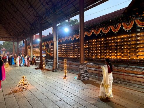 Ambalapuzha Sree Krishna Temple, Alleppey - Timing, History & Photos