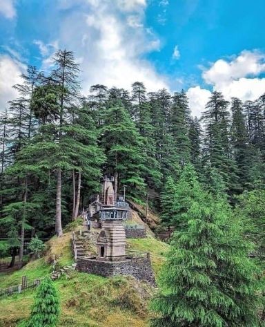Worship at the Pandukeshwar Temple, Badrinath - Timing, History & Photos