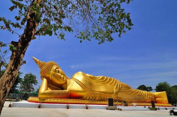 Reclining Buddha Temple, Bangkok - Timing, History & Photos