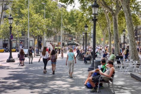 Wander Around La Rambla | Barcelona - What to Expect | Timings | Tips ...