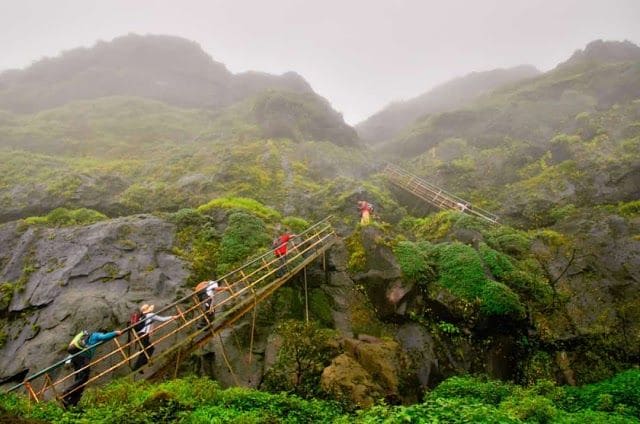 Ratangad Fort | Bhandardara - What to Expect | Timings | Tips - Trip ...