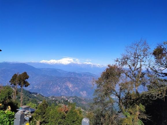Picnicking at Shrubbery Nightingale Park | Darjeeling - What to Expect ...