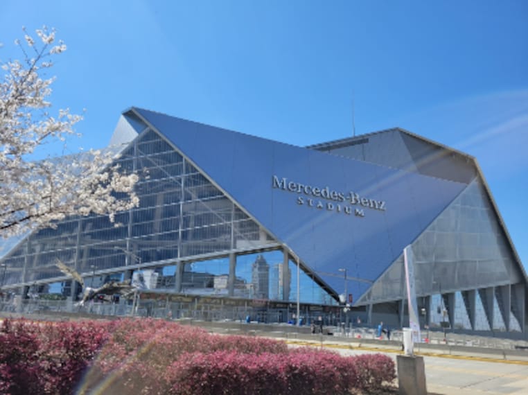 Mercedes Benz Stadium | Atlanta - What to Expect | Timings | Tips ...