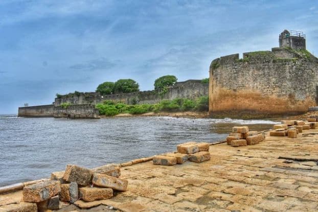 Diu Fort | Diu - What to Expect | Timings | Tips - Trip Ideas by MakeMyTrip