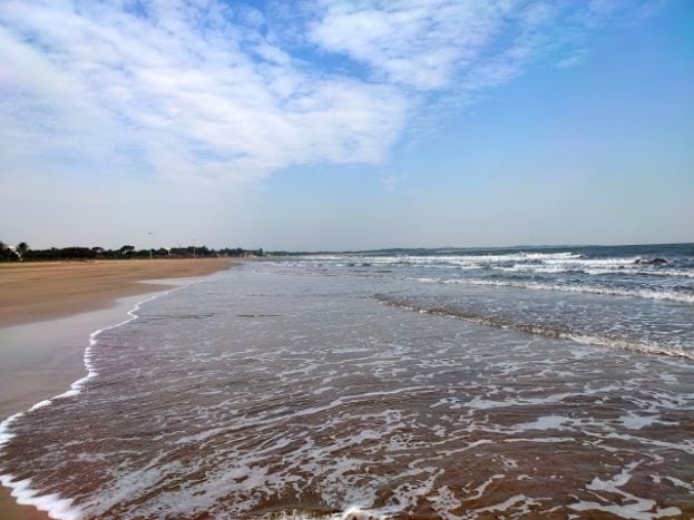 Spend time at Ghoghla Beach, Diu - Things to Do, Timings & Photos