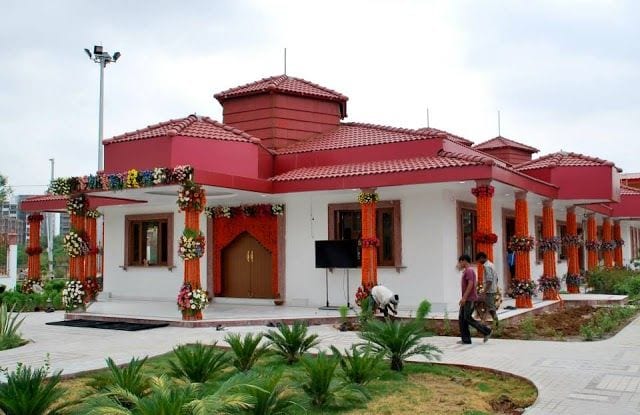 ISKCON Dwarka | Dwarka - What to Expect | Timings | Tips - Trip Ideas ...