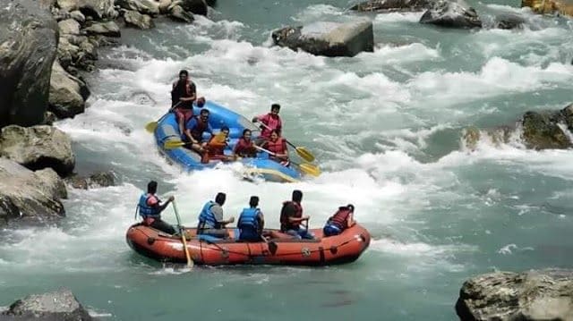 River Rafting on the Teesta | Gangtok - What to Expect | Timings | Tips ...