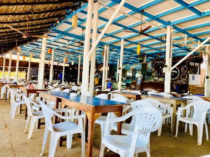 Curlies | Goa - What to Expect | Timings | Tips - Trip Ideas by MakeMyTrip