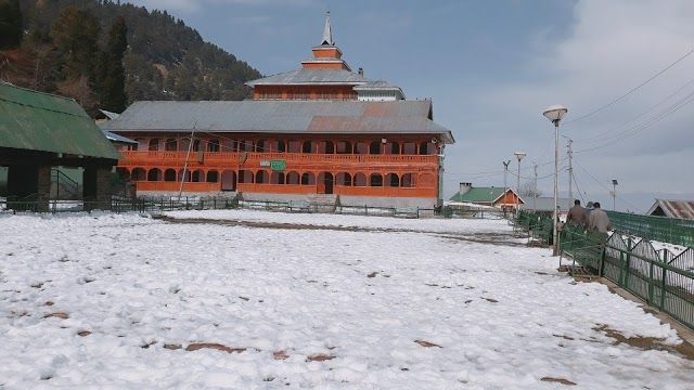 Shrine of Baba Reshi | Gulmarg - What to Expect | Timings | Tips - Trip ...