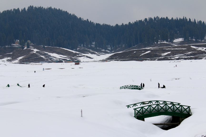 Gulmarg Golf Course | Gulmarg - What to Expect | Timings | Tips - Trip ...