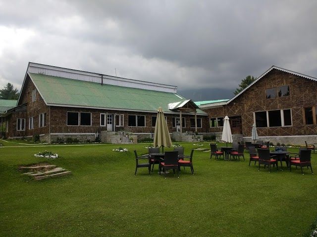 The Hunters Bar | Gulmarg - What to Expect | Timings | Tips - Trip ...