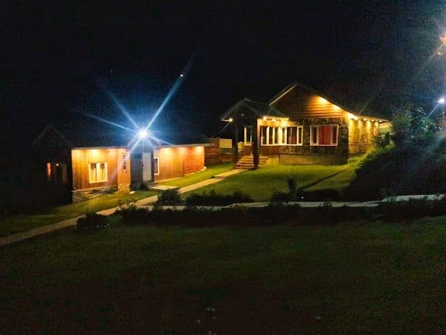 The Hunters Bar | Gulmarg - What to Expect | Timings | Tips - Trip ...