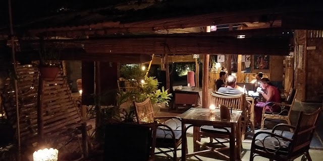 Full Moon Cafe | Havelock Island - What to Expect | Timings | Tips ...