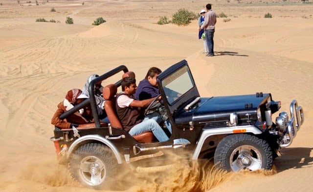 Jeep Safaris At Sam Sand Dunes | Jaisalmer - What to Expect | Timings ...