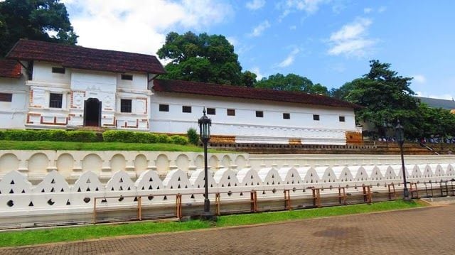 Royal Palace of Kandy | Kandy - What to Expect | Timings | Tips - Trip ...