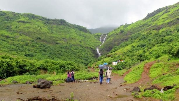 Picnicking at Bhivpuri Falls | Karjat - What to Expect | Timings | Tips ...