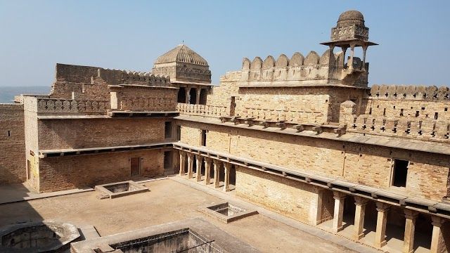 Trekking to Chanderi Fort | Karjat - What to Expect | Timings | Tips ...