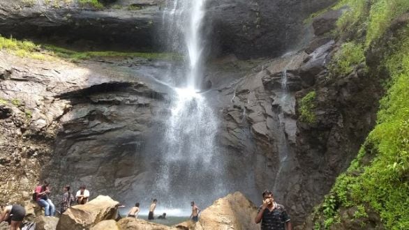 Trekking to Zenith Falls | Karjat - What to Expect | Timings | Tips ...