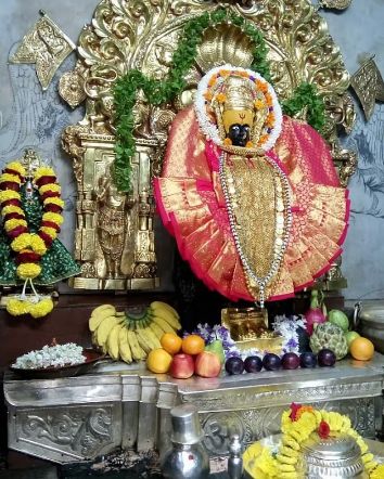 Mahalaxmi Temple, Kolhapur - Timing, History & Photos