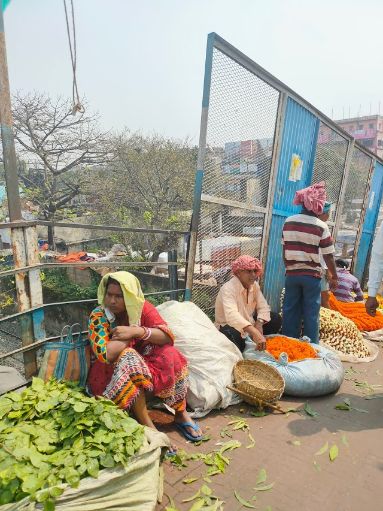 Flower Market Tour @ Mallick Ghat Flower Market | Kolkata - What to ...