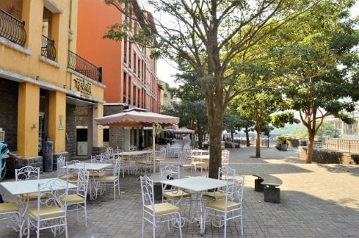 Chilling at Lakeside Promenade | Lavasa - What to Expect | Timings ...