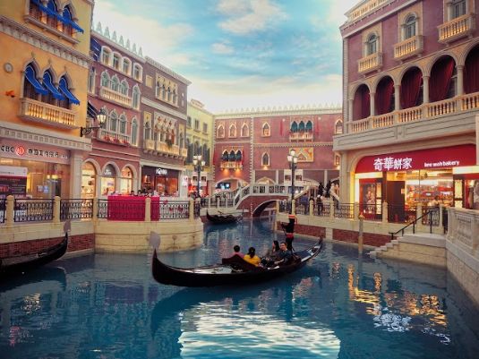 Gondola Ride at The Venetian | Macau - What to Expect | Timings | Tips ...