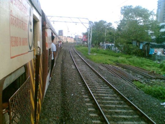 Take a Local Train Ride | Mumbai - What to Expect | Timings | Tips ...