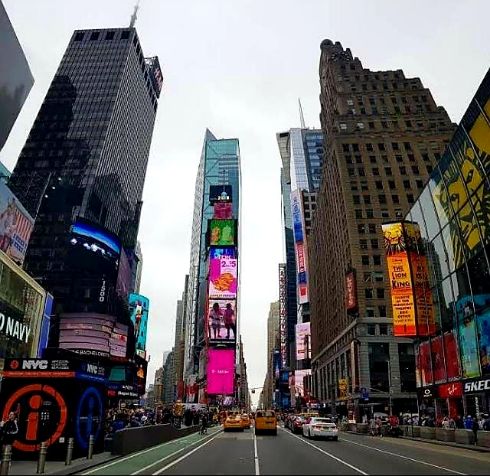 Broadway and the Theatre District | New York - What to Expect | Timings ...