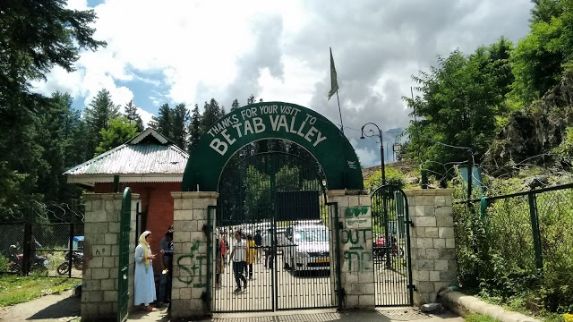 Betaab Valley | Pahalgam - What to Expect | Timings | Tips - Trip Ideas ...