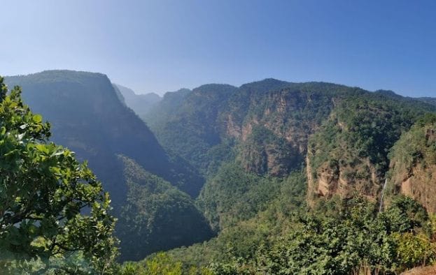 Satpura National Park, Pachmarhi - Safari Timing, Ticket Fee & Photos