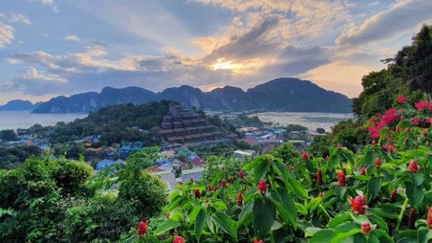 Hike to Koh Phi Phi Viewpoint | Phi Phi Islands - What to Expect ...