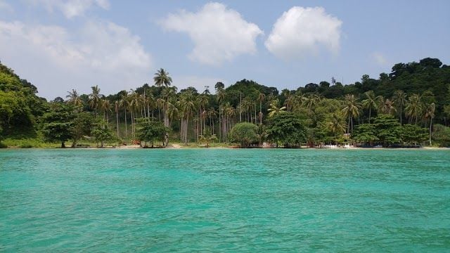 Loh Moo Dee Beach, Phi Phi Islands - Things to Do, Timings & Photos