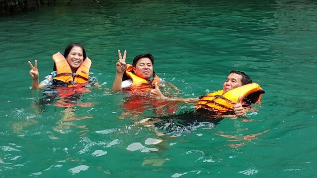 Swim in Pileh Bay | Phi Phi Islands - What to Expect | Timings | Tips ...