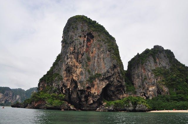 Ton Sai Beach, Phi Phi Islands - Things to Do, Timings & Photos