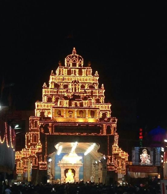 Dagdusheth Halwai Ganpati Temple, Pune - Timing, History & Photos