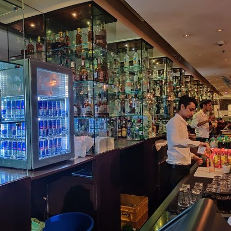 Oak Lounge | Pune - What to Expect | Timings | Tips - Trip Ideas by ...