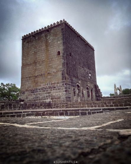 Trek to the 17th Century Shivneri Fort | Pune - What to Expect ...
