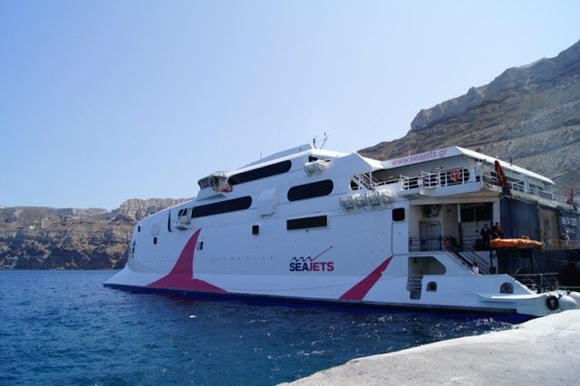 Take a Caldera Cruise | Santorini - What to Expect | Timings | Tips ...