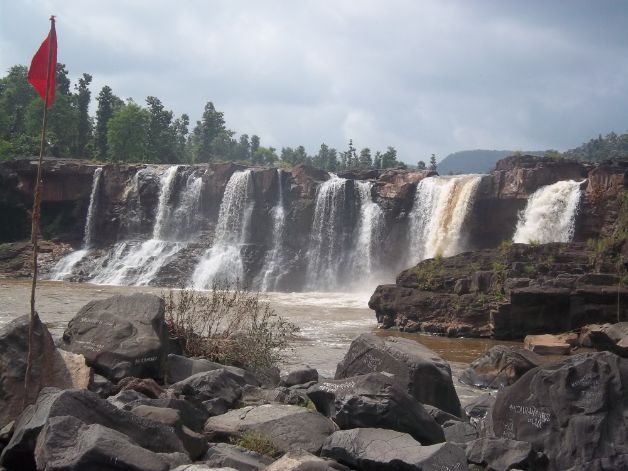 Gira Falls | Saputara - What to Expect | Timings | Tips - Trip Ideas by ...