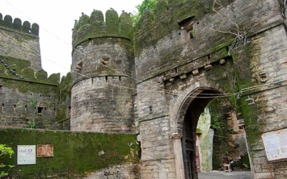 Uparkot Fort | Sasan Gir - What to Expect | Timings | Tips - Trip Ideas ...