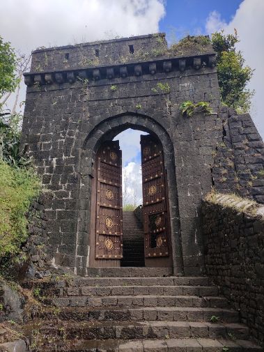 Ajinkyatara Fort | Satara - What to Expect | Timings | Tips - Trip ...