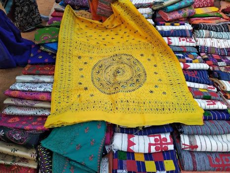 Shonibarer Haat | Shantiniketan - What to Expect | Timings | Tips ...