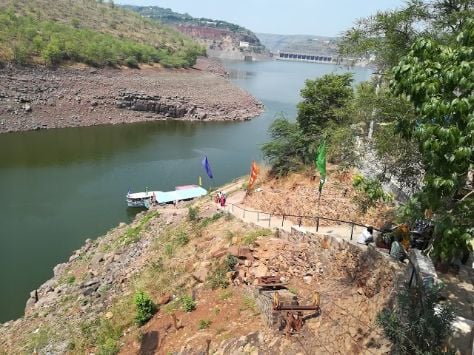 Sri Bhramaramba Mallikarjuna Temple, Srisailam - Timing, History & Photos