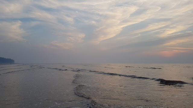 Umbergaon Beach, Surat - Things to Do, Timings & Photos